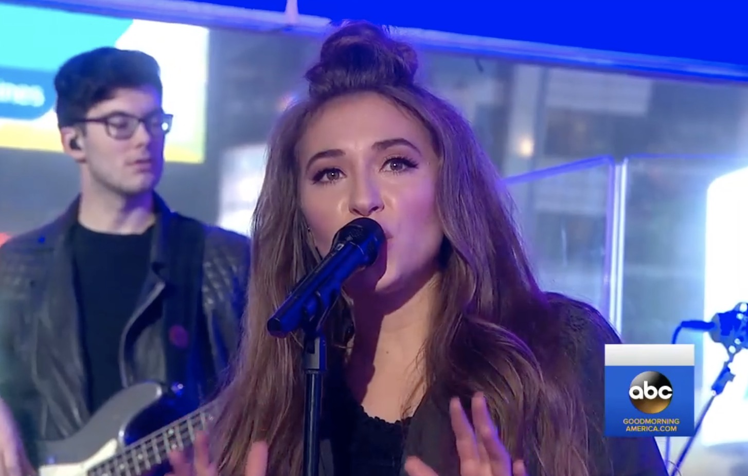 Popular Christian Singer Brings the Gospel to ‘Good Morning America ...