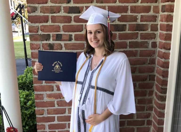 Pregnant Teen Banned From Graduation by Her Christian School Gets Her ...