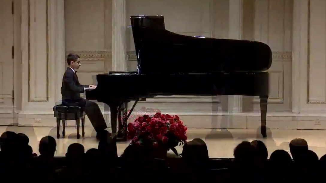 WATCH: 12-Year-Old Who Beat Cancer as an Infant Becomes Piano Prodigy ...