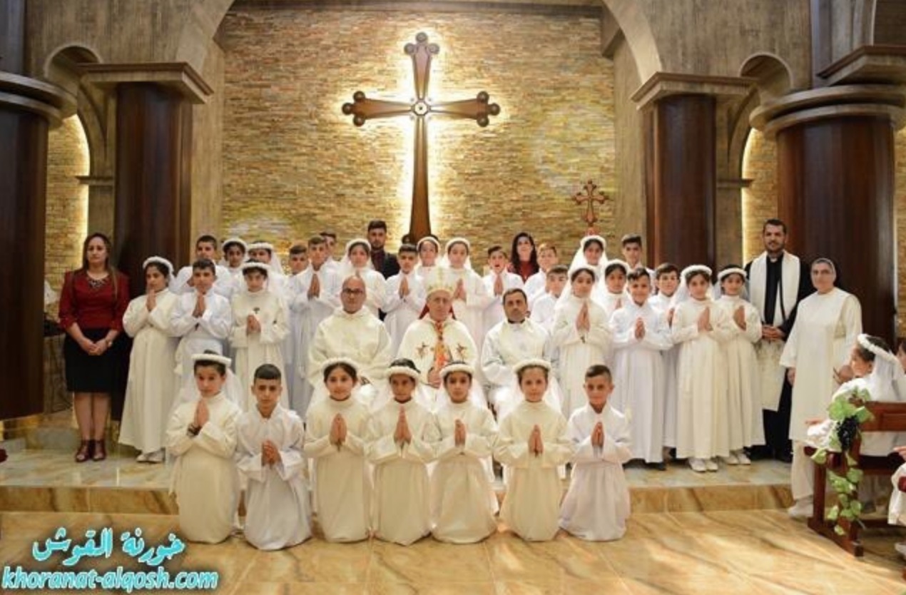 More Than 1,000 Iraqi Christians Celebrate Communion After Hungarians ...