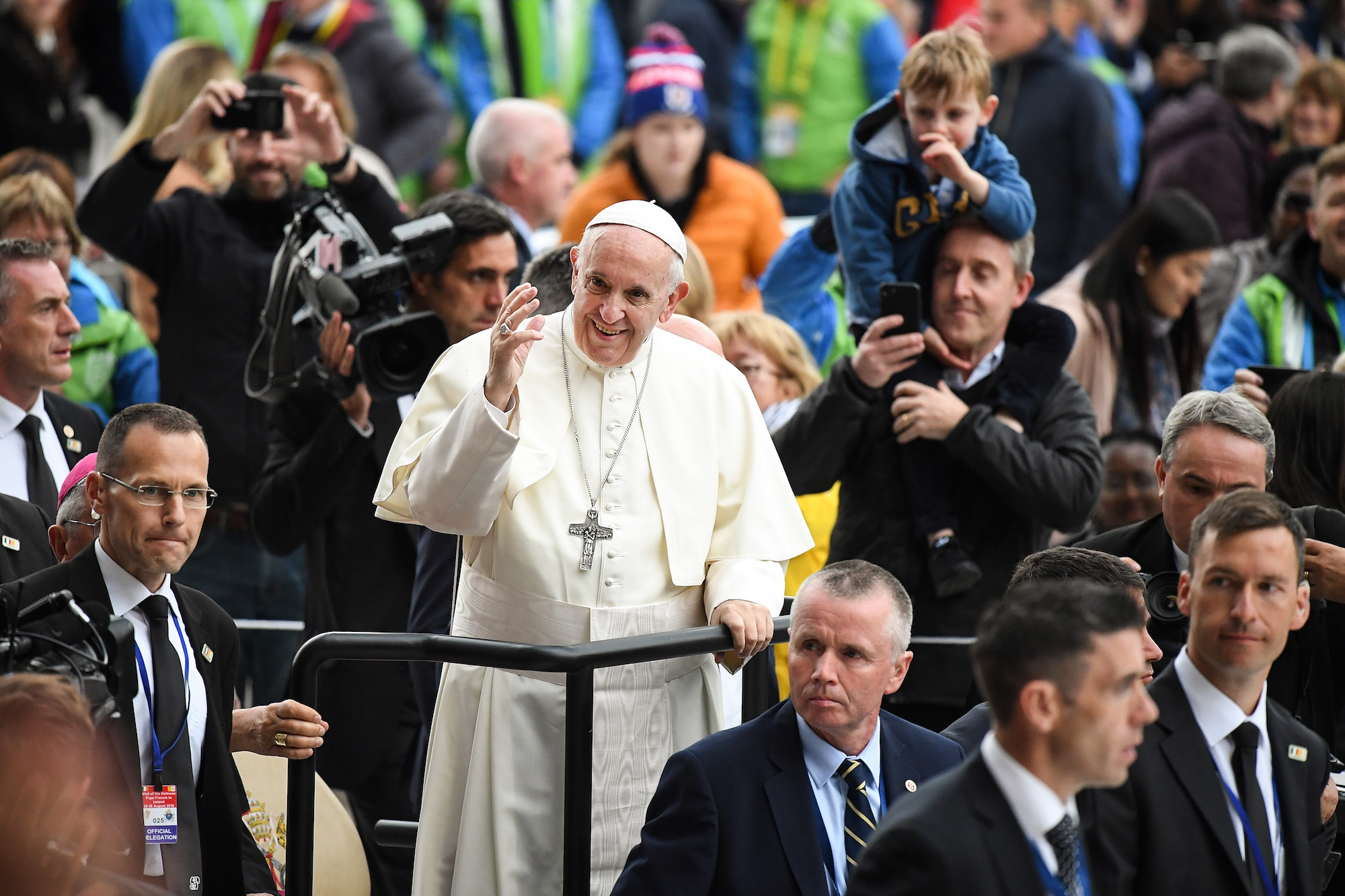 ‘LGBTQ’ Mentioned for First Time Ever in Vatican Document — Here’s What ...