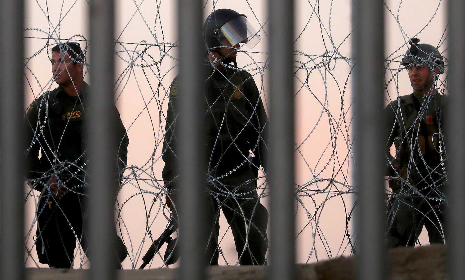 Mother in Viral Tear Gas Photo at Border Asks God to Help Her Enter the ...