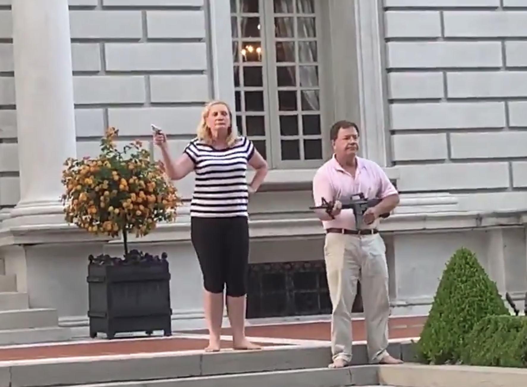 Man Defending Home From BLM Protesters Is an Attorney Who Has Fought ...