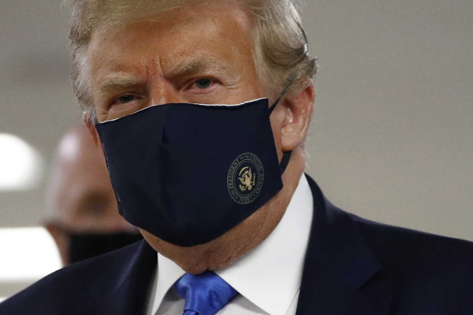 Trump Posts Tweet Encouraging Americans to Wear Masks ‘to Defeat the ...
