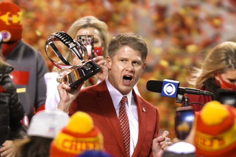 KC Chiefs’ Owner Clark Hunt Praises God as Team Heads to Super Bowl ...