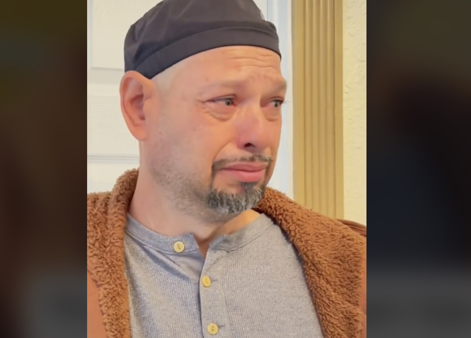 The Emotional Moment Strangers Surprise Homeless Man With a House — and ...