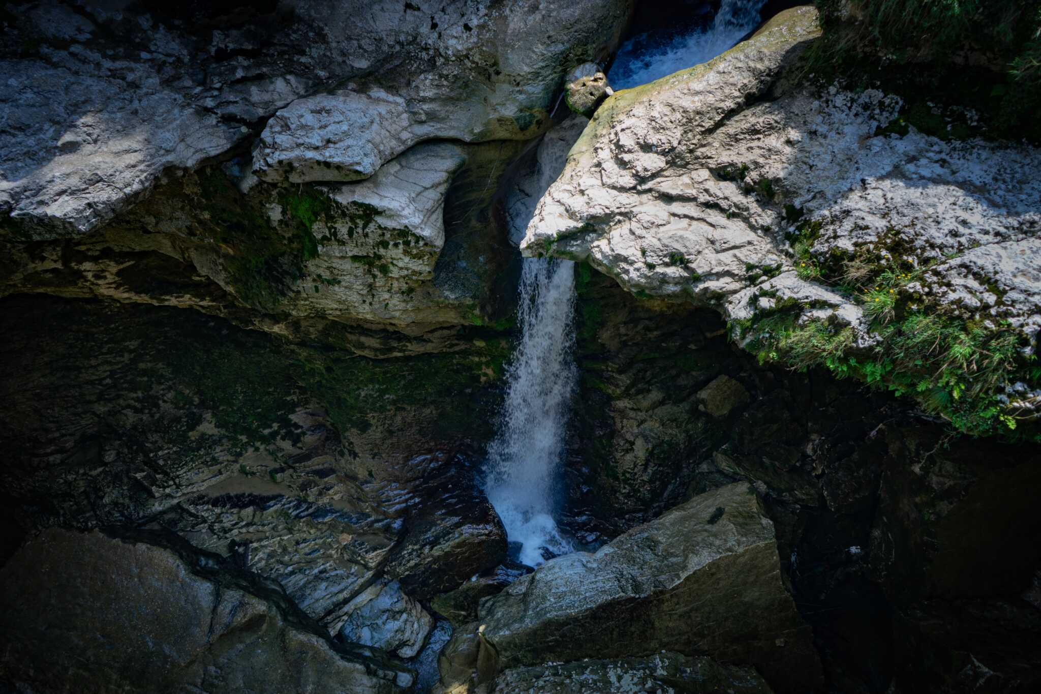 ‘Absolutely a Miracle’: Teen Hiker Rescued After Falling Off Cliff in ...