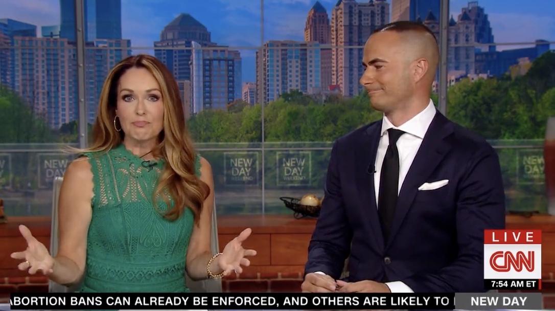 ‘I Need to Be Fully Present’: Christian CNN Anchor’s Tearful On-Air ...