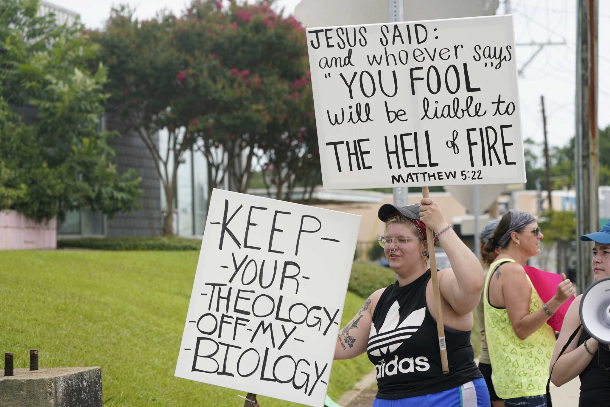 Christians Face Increasing Intolerance? Poll Reveals Americans ...