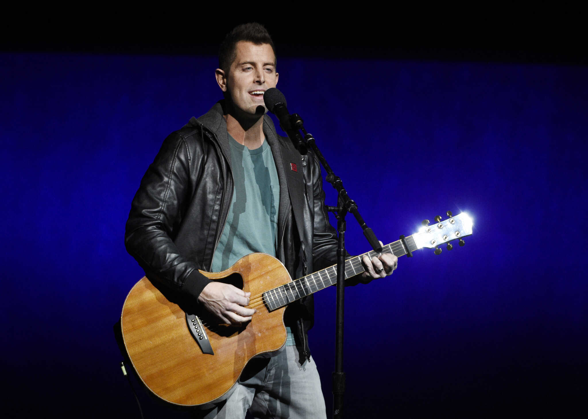 PRAY: Singer Jeremy Camp Calls on ‘Prayer Warriors’ Amid Heart ...