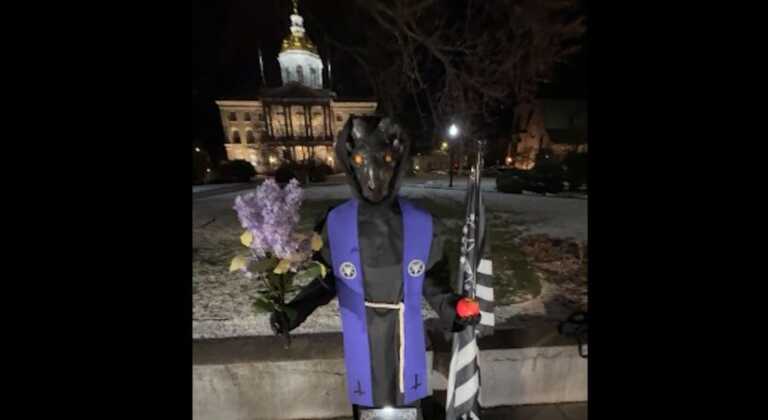 Satanic Display Destroyed Just Days After Being Placed Near Nativity in ...